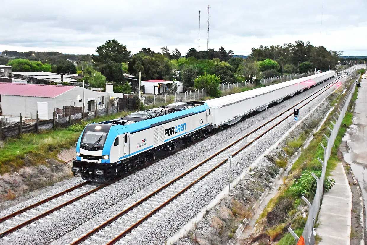 Inauguración del Nuevo Tren de Carga en Uruguay: Un Hit