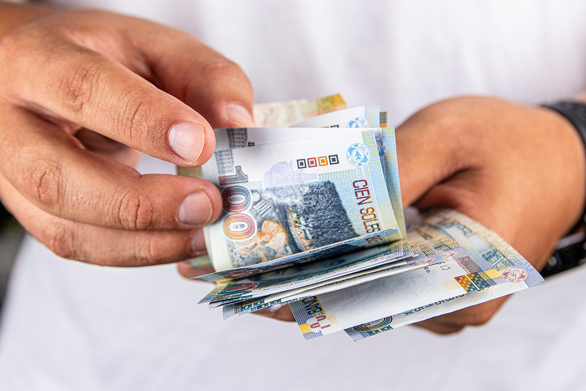 Perú Mantiene Al Sol Fuerte Gracias a Sus Reservas En Dólares